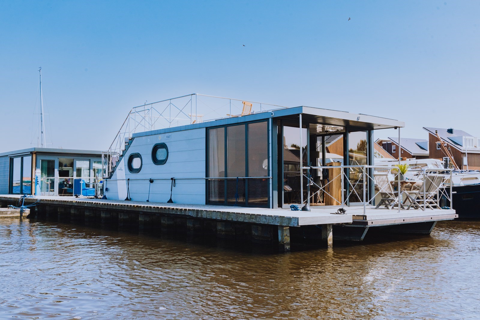 Overnachten op een woonboot? | 70+ Unieke exemplaren - OrigineelOvernachten